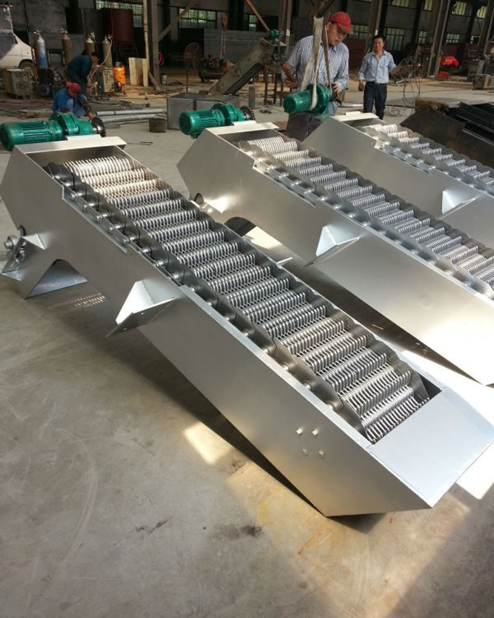 Self Cleaning Mechanical Bar Screen For Industrial Wastewater Treatment ...